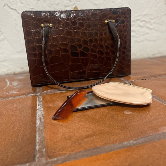 bellestone | Bags | Bellestone Alligator Skin Purse With Comb Coin ...